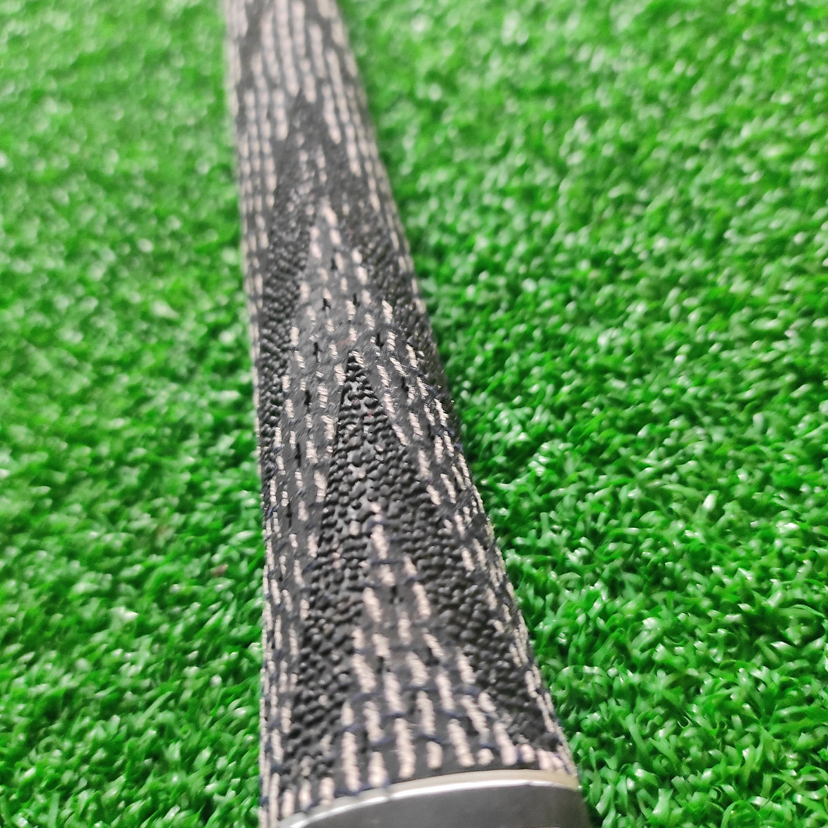 Boom Standard V-Cord Grip – Golf Garage